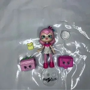 Shopkins | Toys | Shopkins Happy Places Season Lucy Smoothie Pink Kitty ...